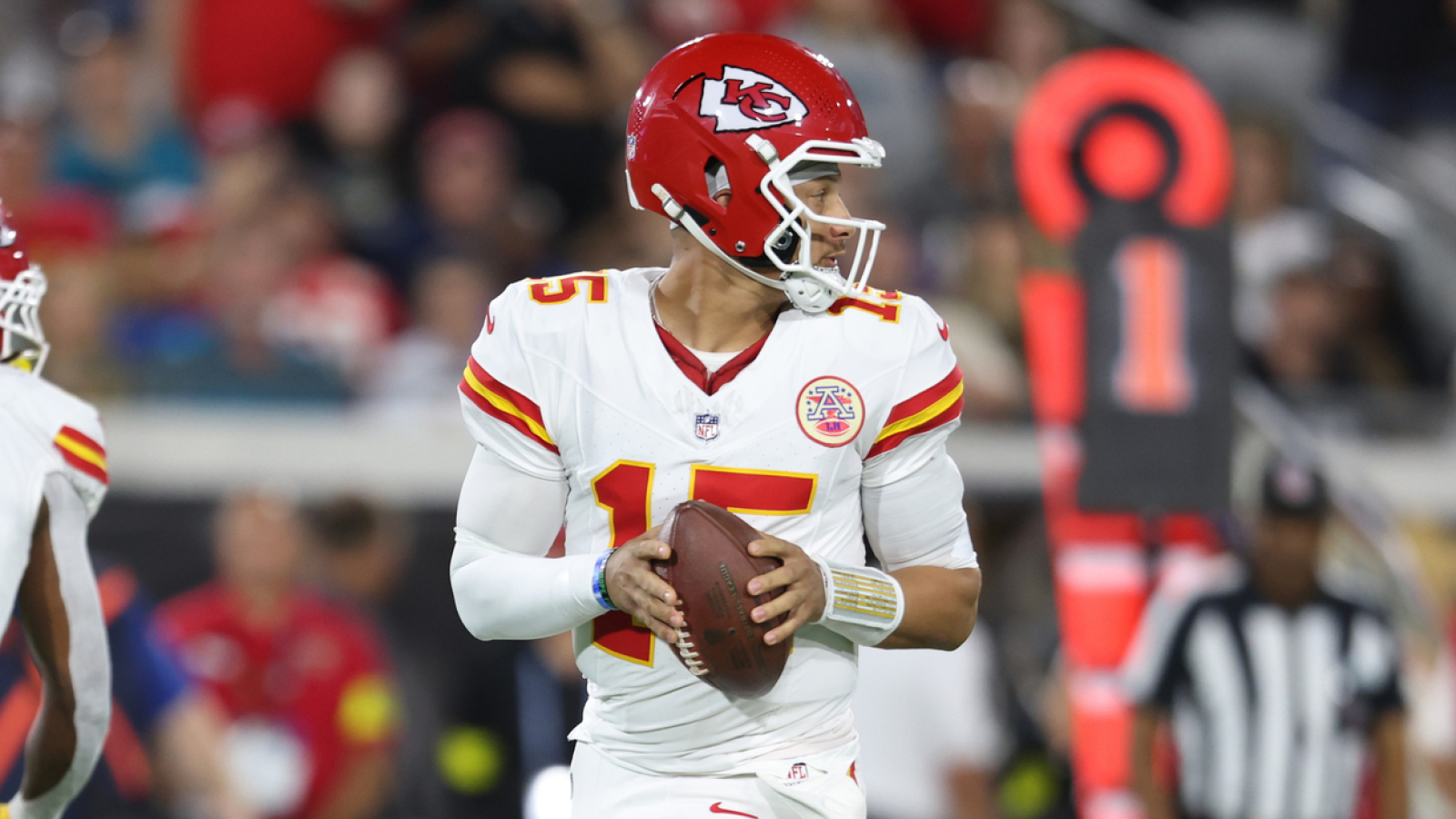 Patrick Mahomes Gives Up After Chiefs QB’s Blunt Message to Locker Room ...
