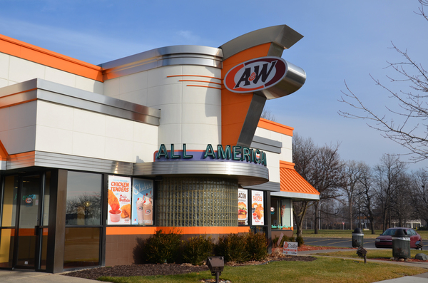 What Fast Food Chains Began To Franchise In The 1950s