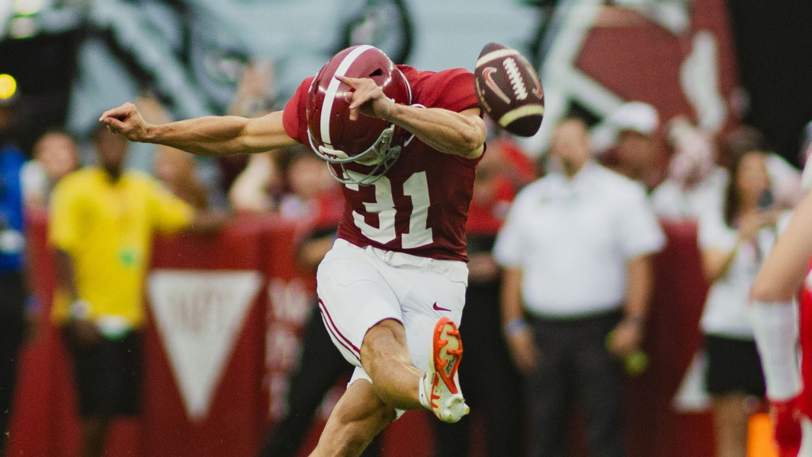 Alabama kicker bouncing back from rough patch in fall camp | Yardbarker