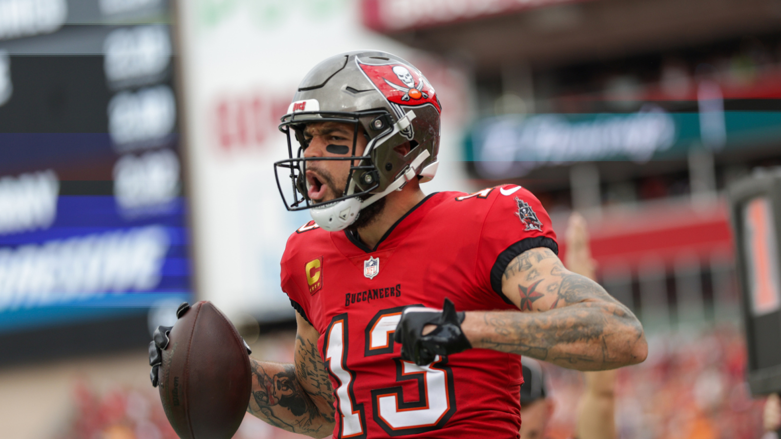 Tampa Bay Buccaneers Wide Receiver Continues Making History | Yardbarker