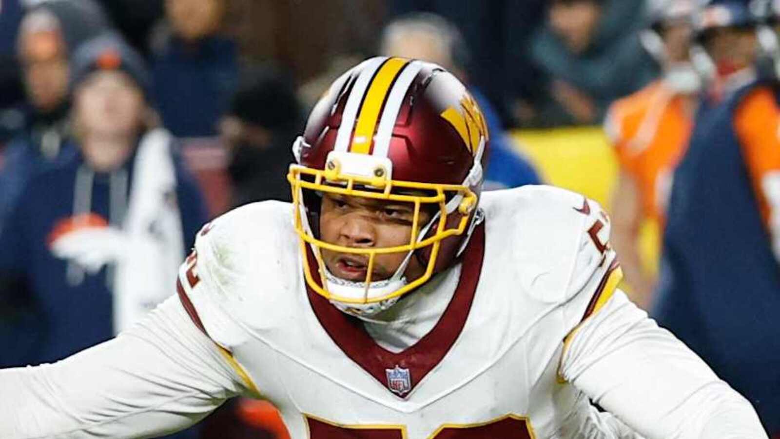 Commanders have interesting roster dilemma in final weeks of season ...