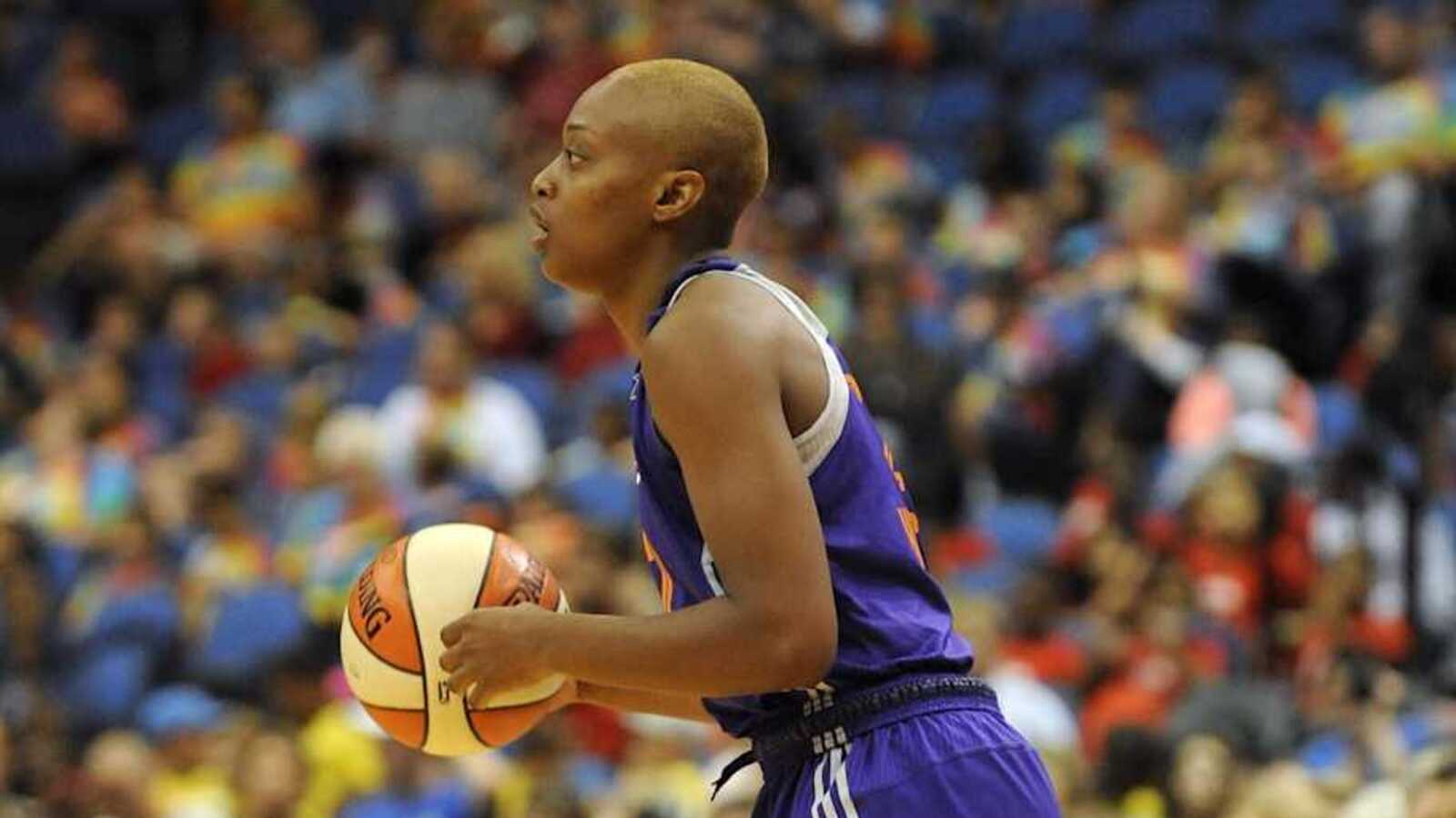 How Charde Houston Had Her Best Game With Phoenix | Yardbarker