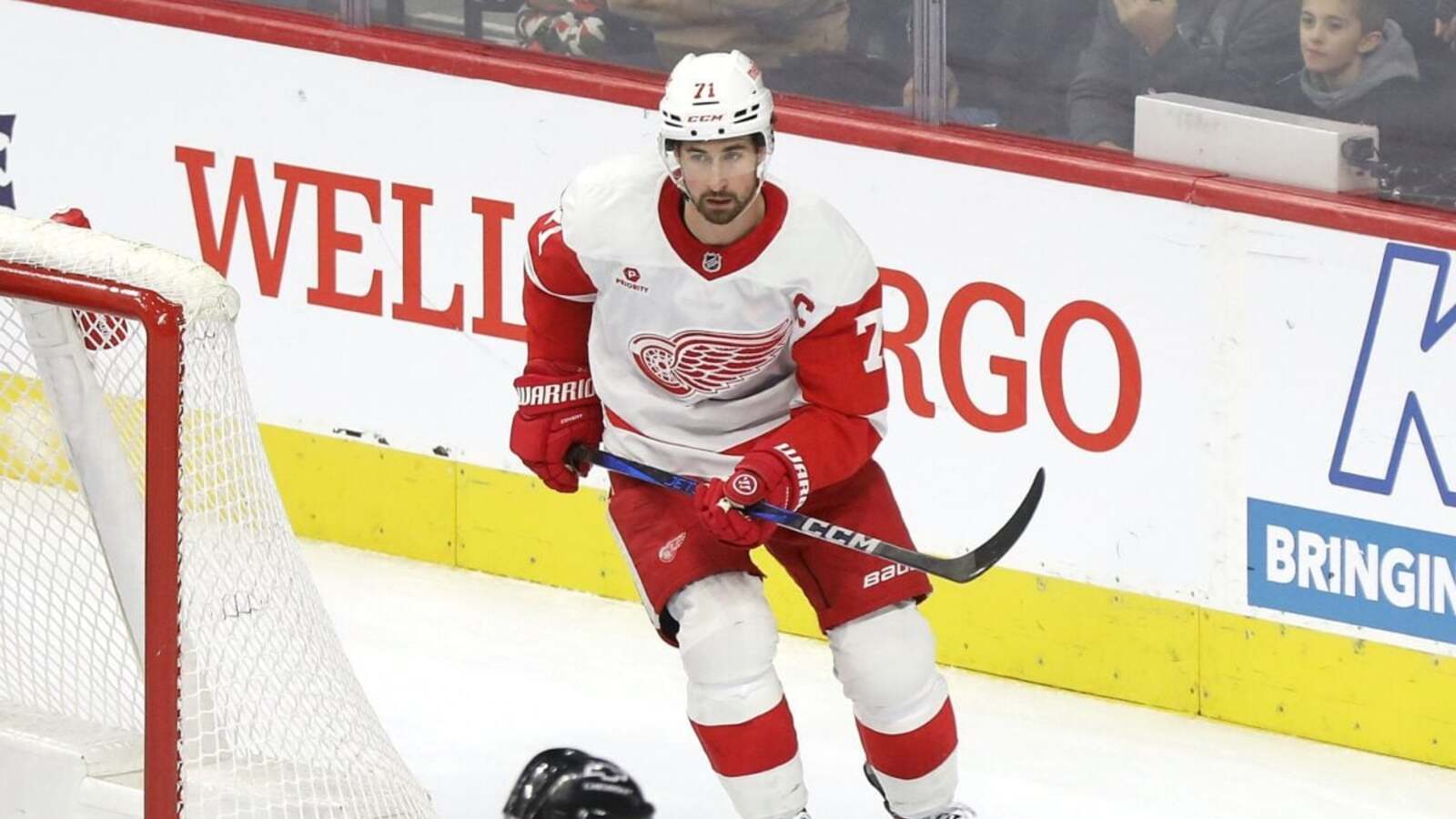 Jets Should Be All-In on Acquiring Dylan Larkin From Red Wings | Yardbarker