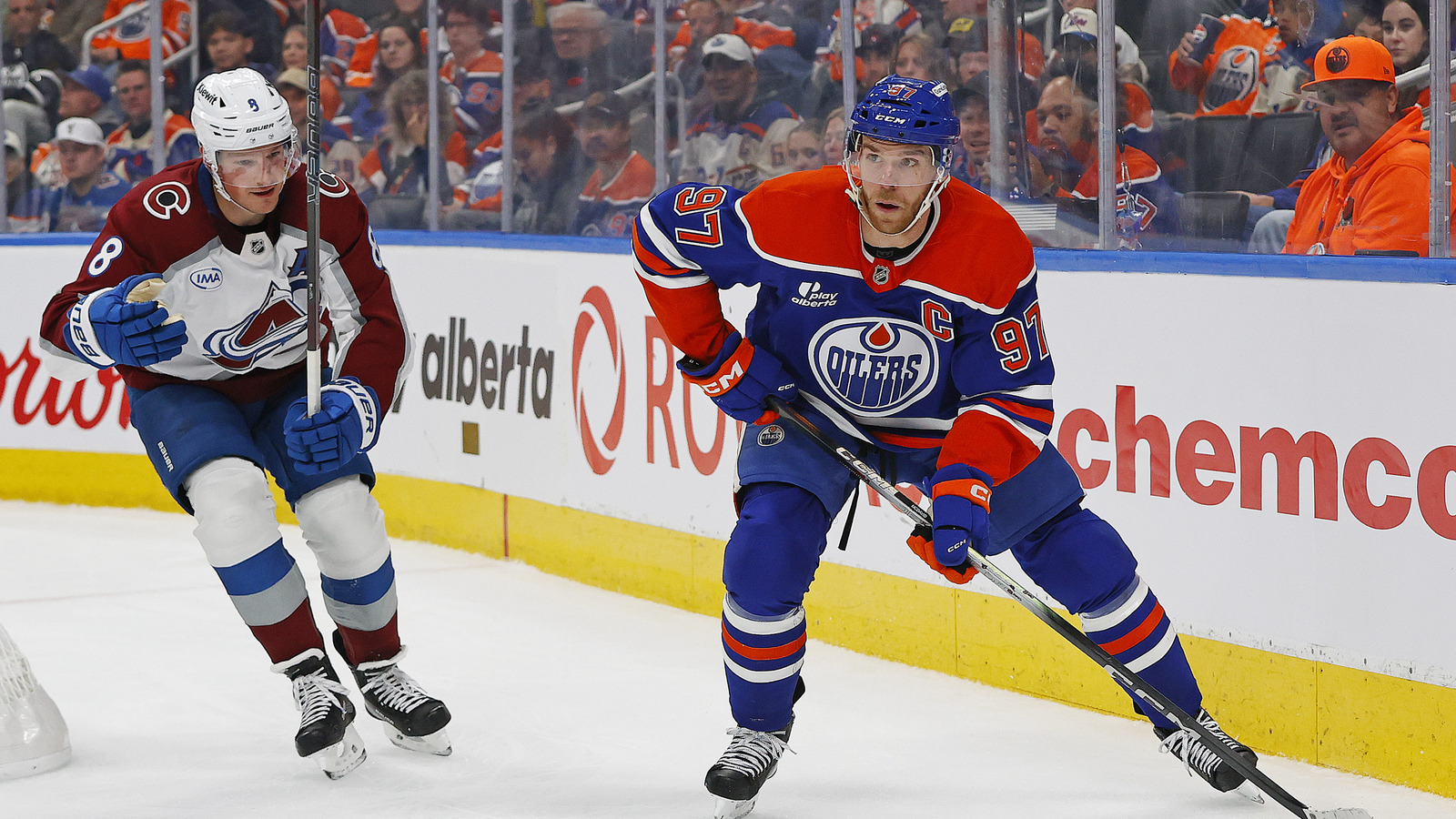 ‘Frustrated’ McDavid Gets On Defenseman at Oilers’ Practice | Yardbarker