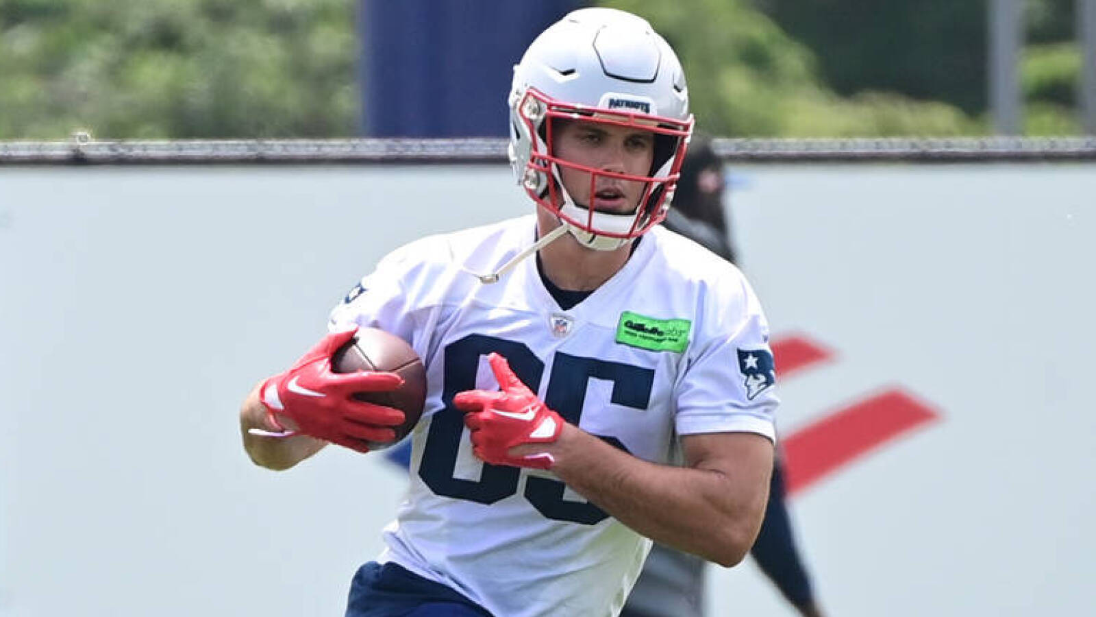 Patriots' Hunter Henry talks 'fresh start' under Bill O’Brien | Yardbarker