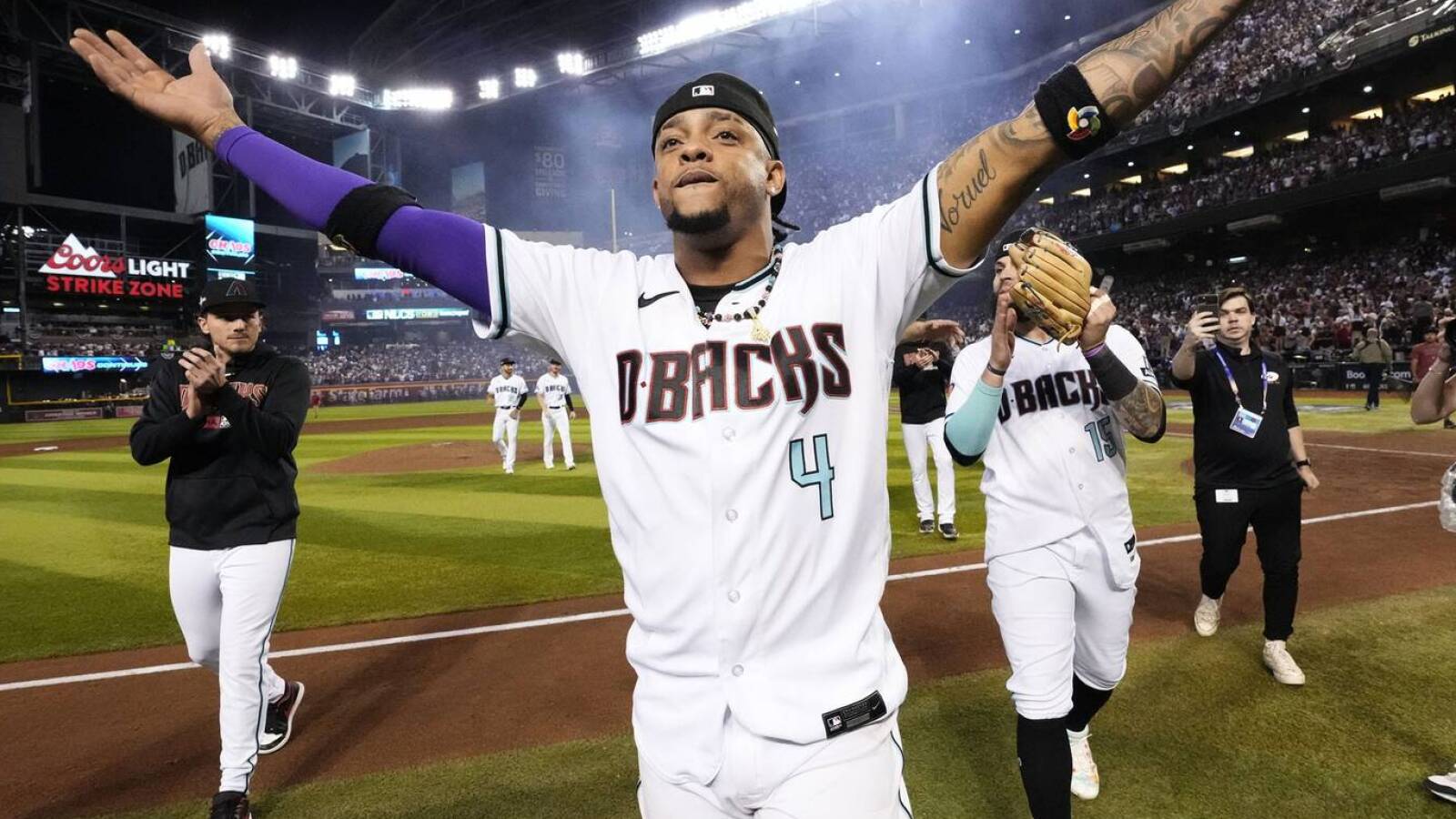 Diamondbacks looking to make World Series history | Yardbarker