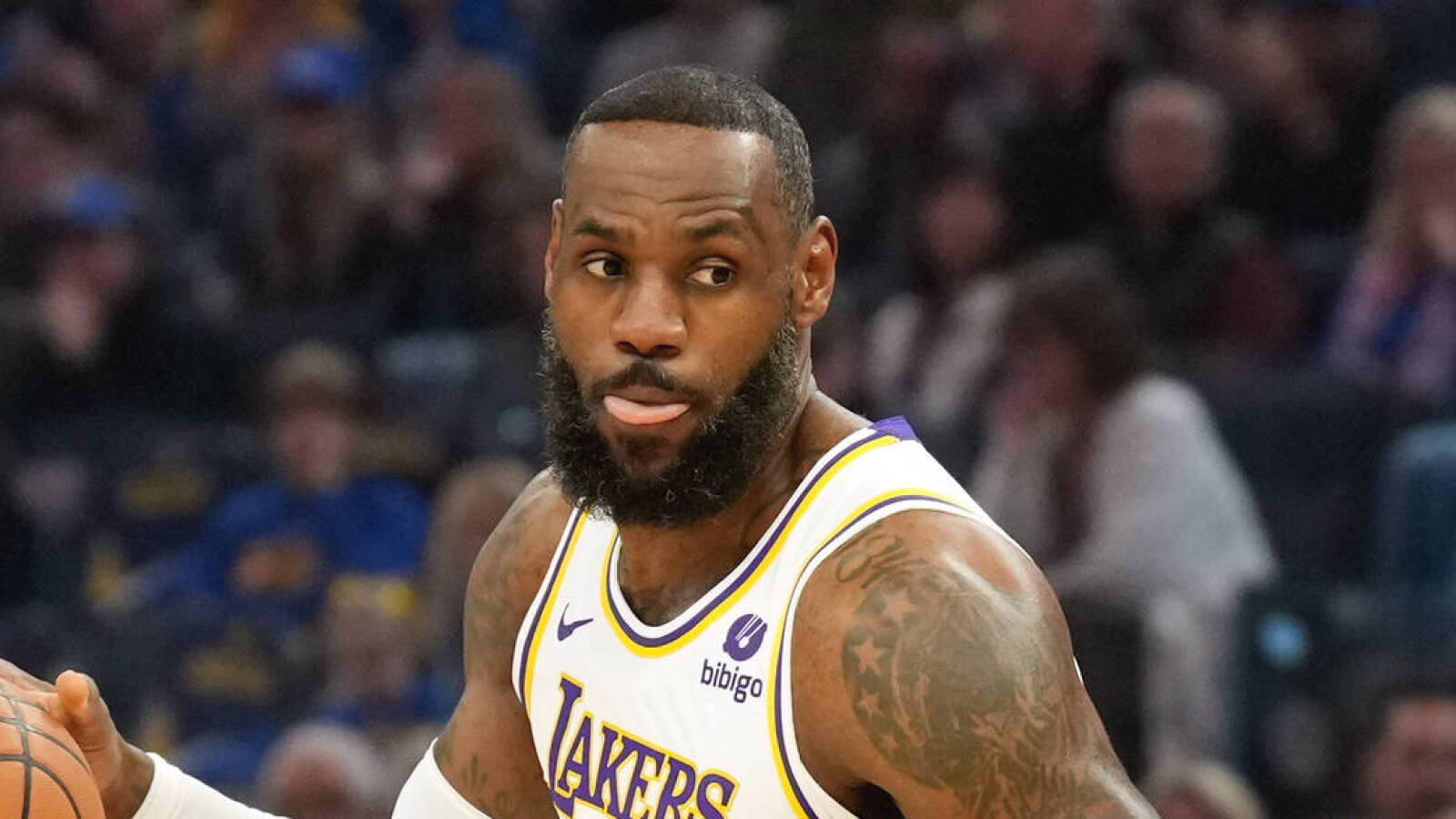 LeBron James gives blunt assessment of Lakers after loss to Hawks ...