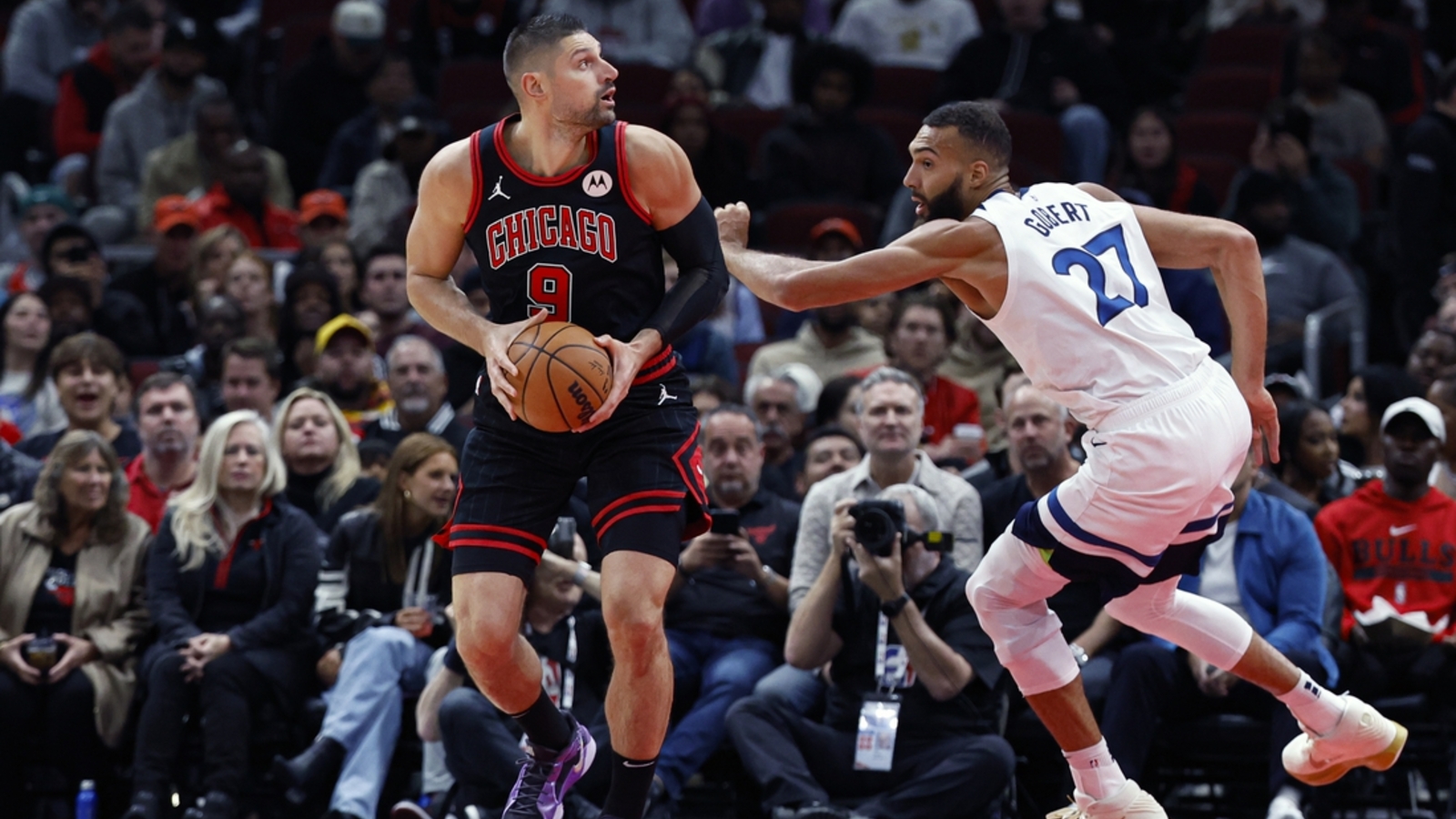 Wolves score 45 points in fourth to rally past Bulls | Yardbarker