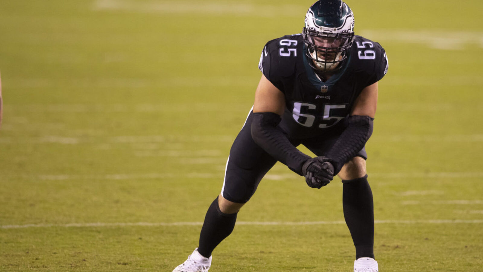 Eagles Star Saddened By Tragic Plane Crash In Philadelphia | Yardbarker