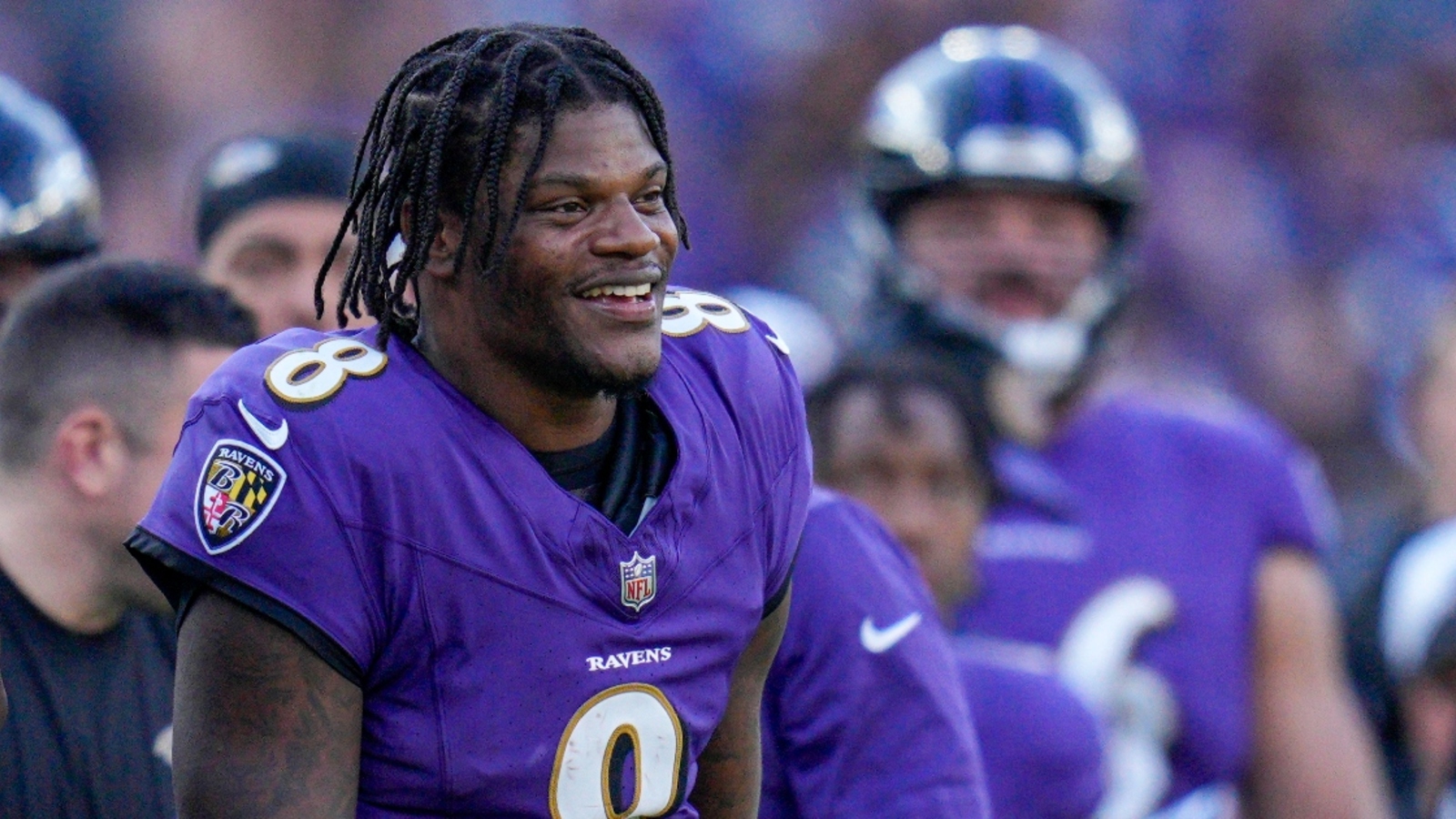 Lamar Jackson channels Jimmy Butler with wild new hairstyle | Yardbarker