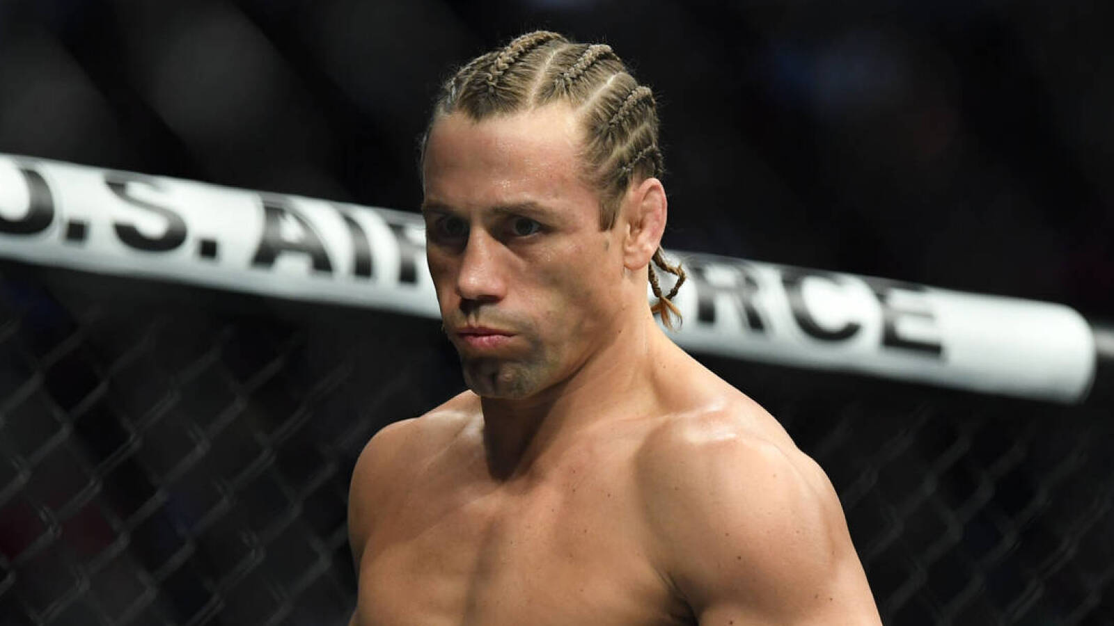 UFC Hall of Famer: Conor McGregor too powerful for Michael Chandler ...