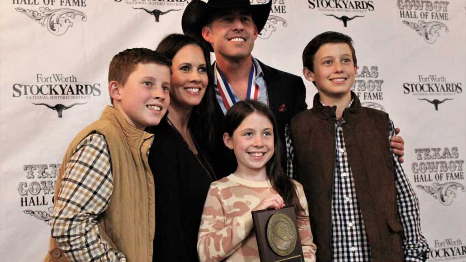 Aaron Watson Shares Family Ties and Emotional Tribute | Yardbarker