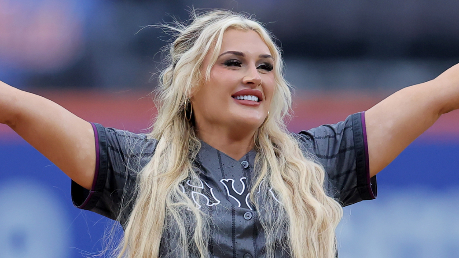 Tiffany Stratton shares lofty WWE championship goal | Yardbarker