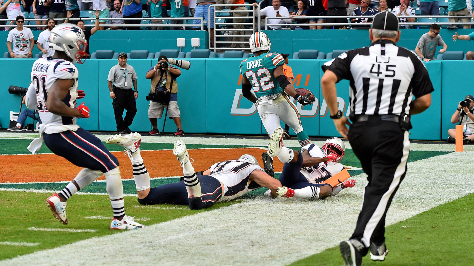 Running back who scored 'Miami Miracle' TD retires at 30 | Yardbarker