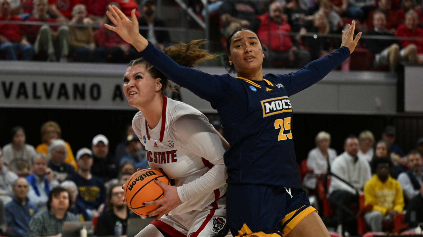 NCAA explains pulling ref from women's tourney mid-game | Yardbarker