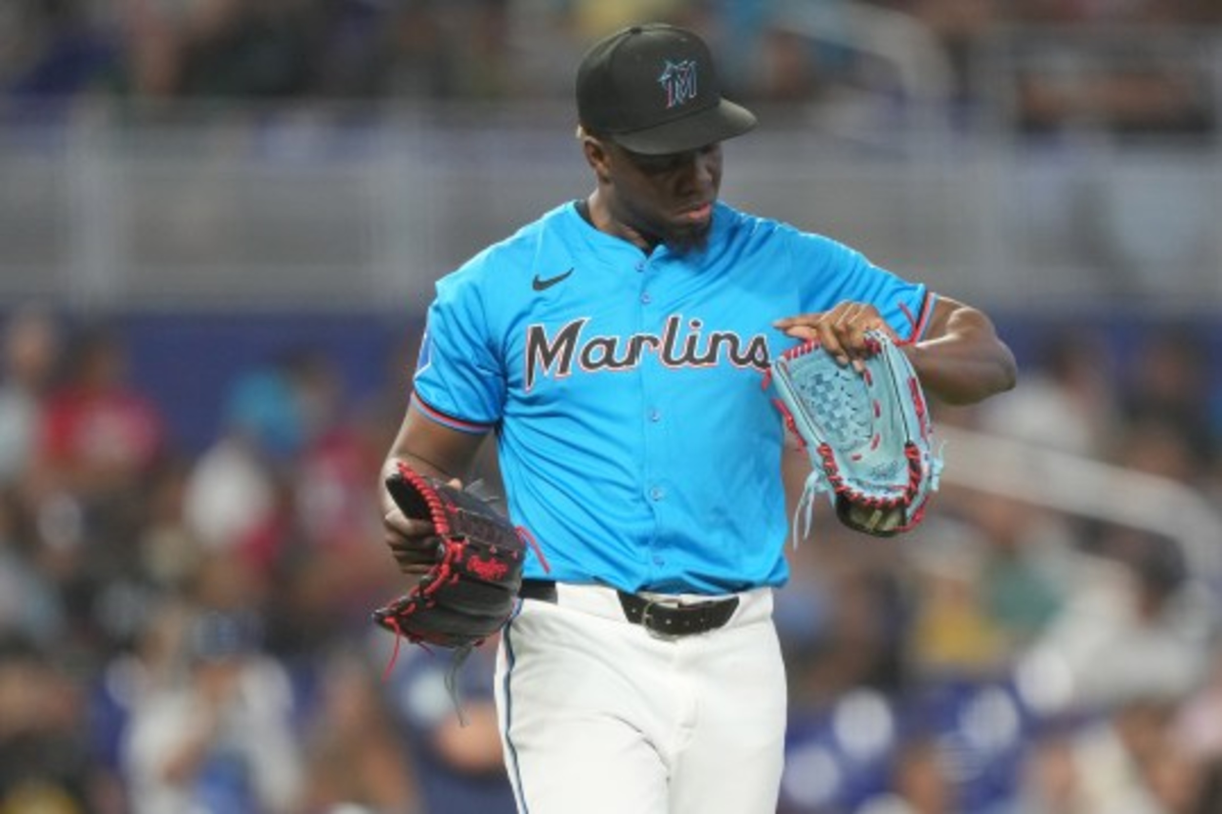 Mets add controllable relief pitcher from the Miami Marlins | Yardbarker