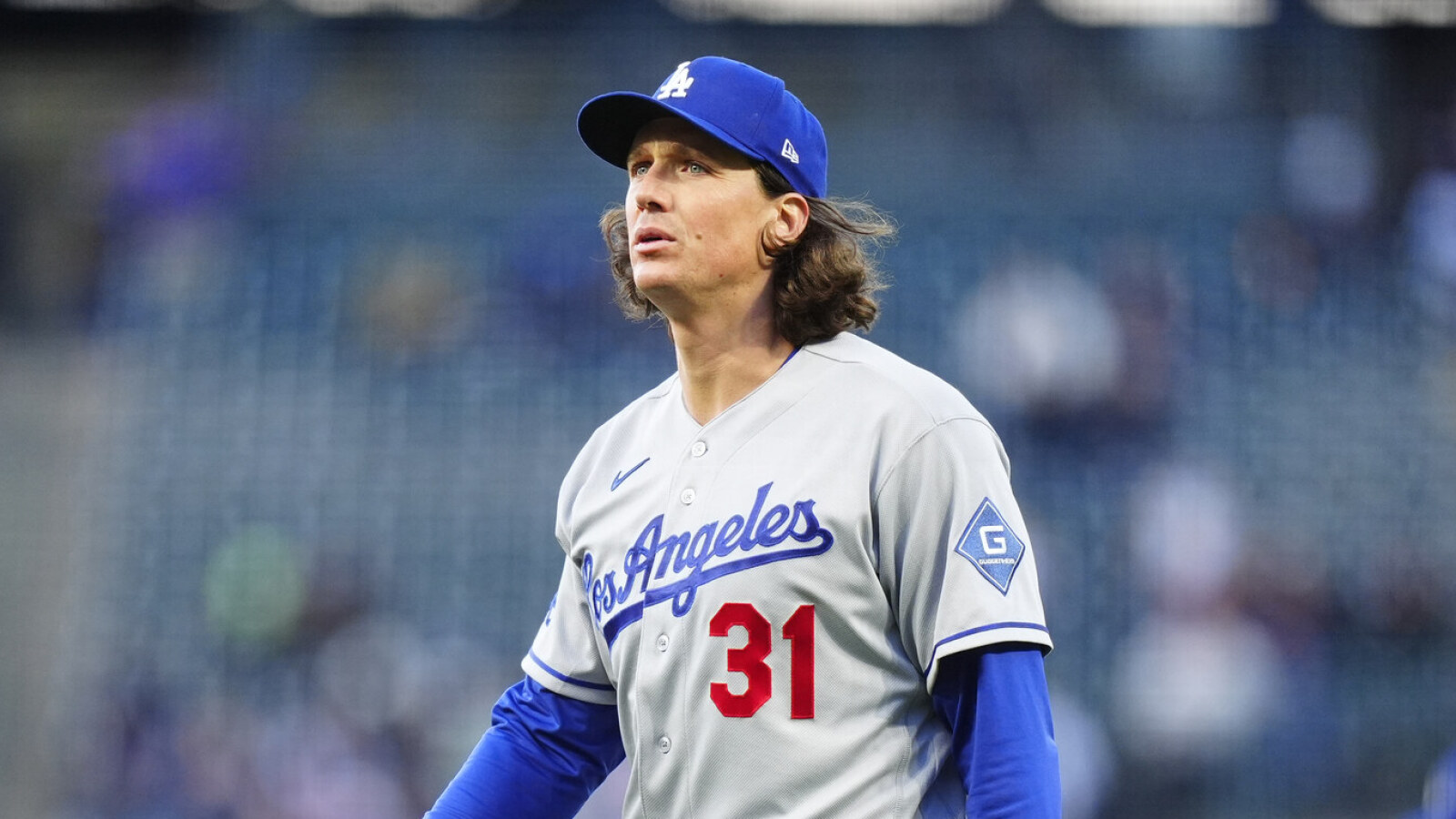 Dave Roberts provides worrisome update on Tyler Glasnow | Yardbarker