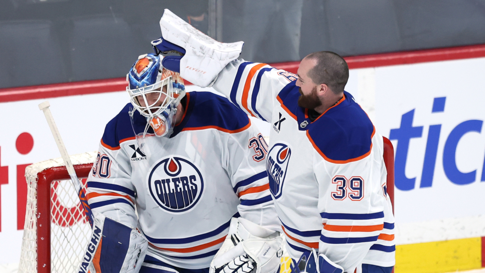 Former NHLer Won’t Rule Out Calvin Pickard Seeing Playoff Action ...