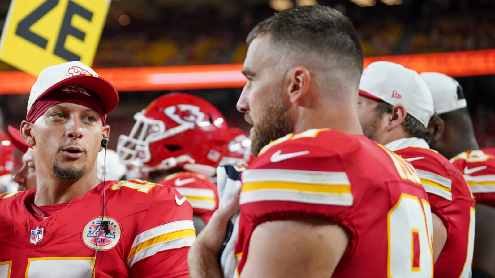 Patrick Mahomes Sends Strong Message on Travis Kelce's After Chiefs’ Rough 0-2 Start | Yardbarker