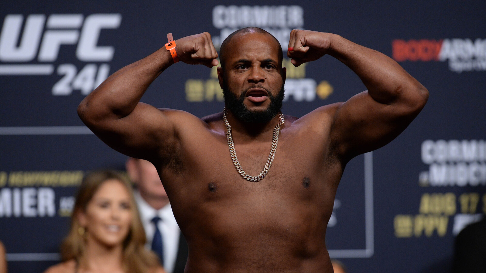 Daniel Cormier Sheds Light on Undefeated Russian UFC Is Treating 'Worse ...