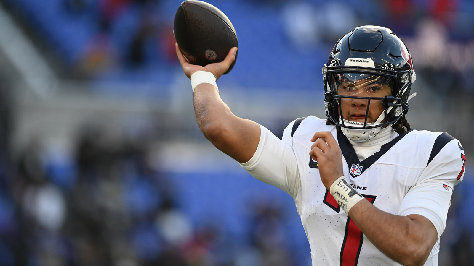 Beginner's luck: Rookie NFL QBs who led their teams to the postseason ...