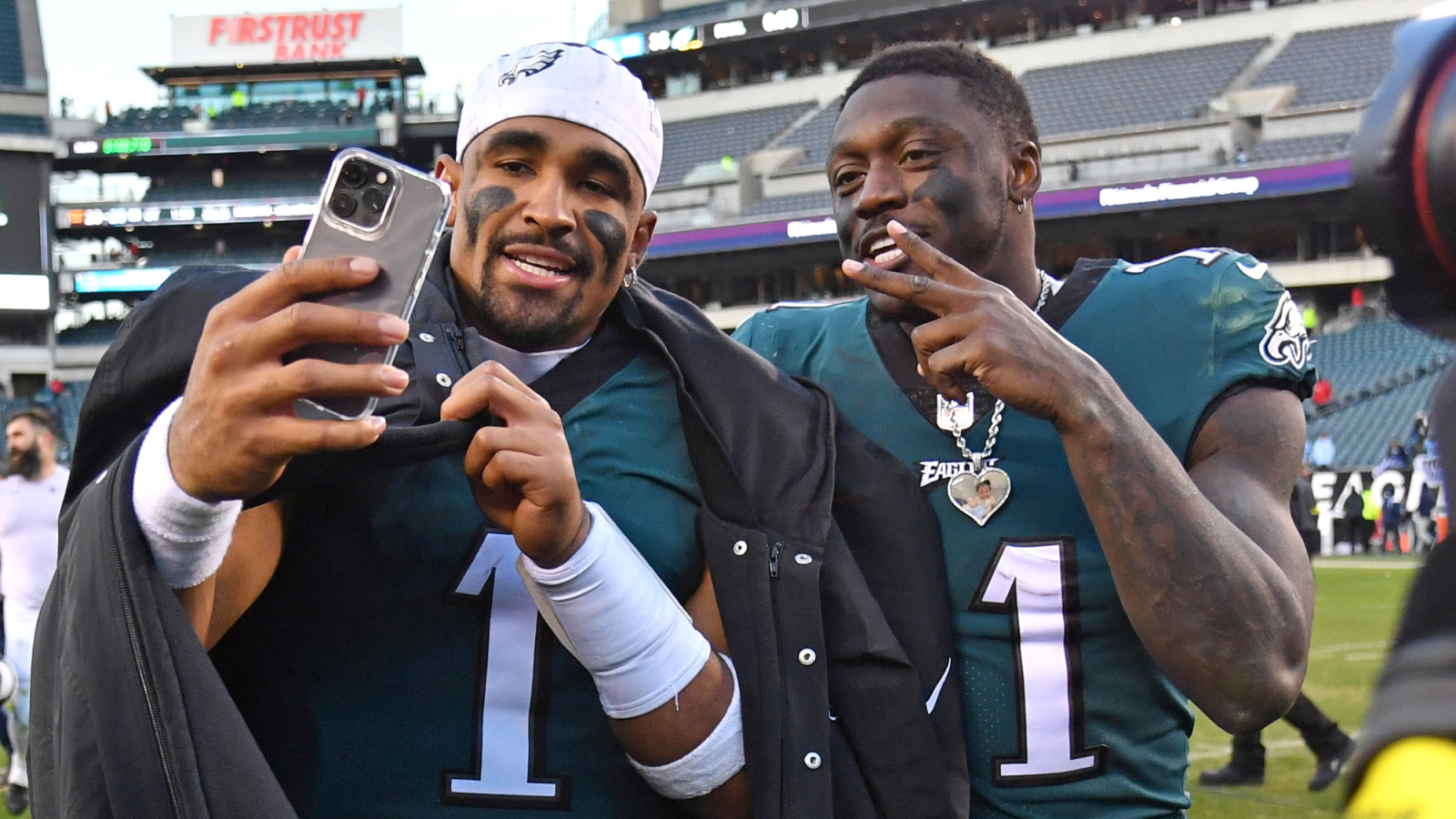 Eagles OC discusses potential Brown, Hurts controversy | Yardbarker