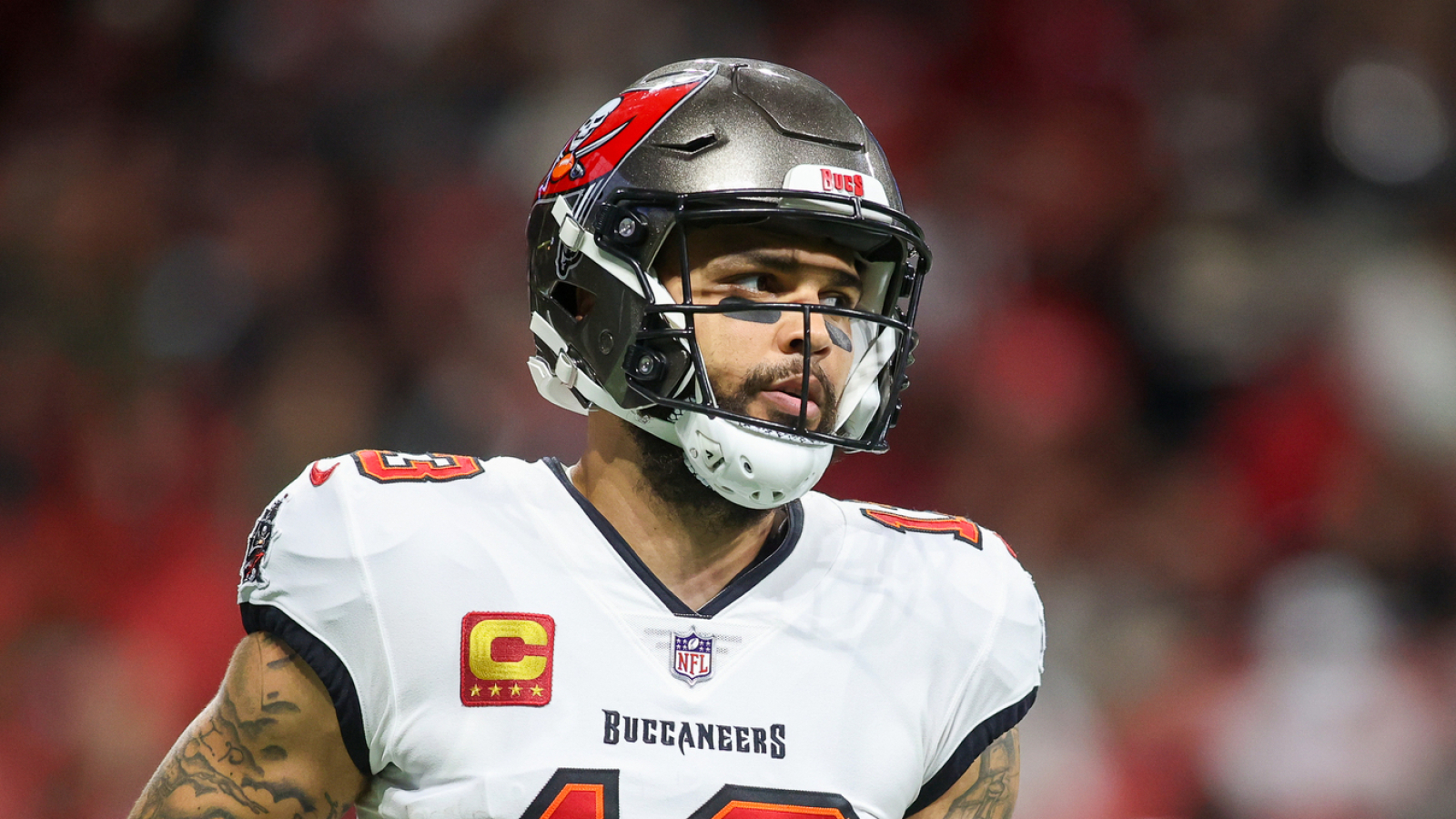 Mike Evans shares interesting reason he re-signed with Buccaneers ...