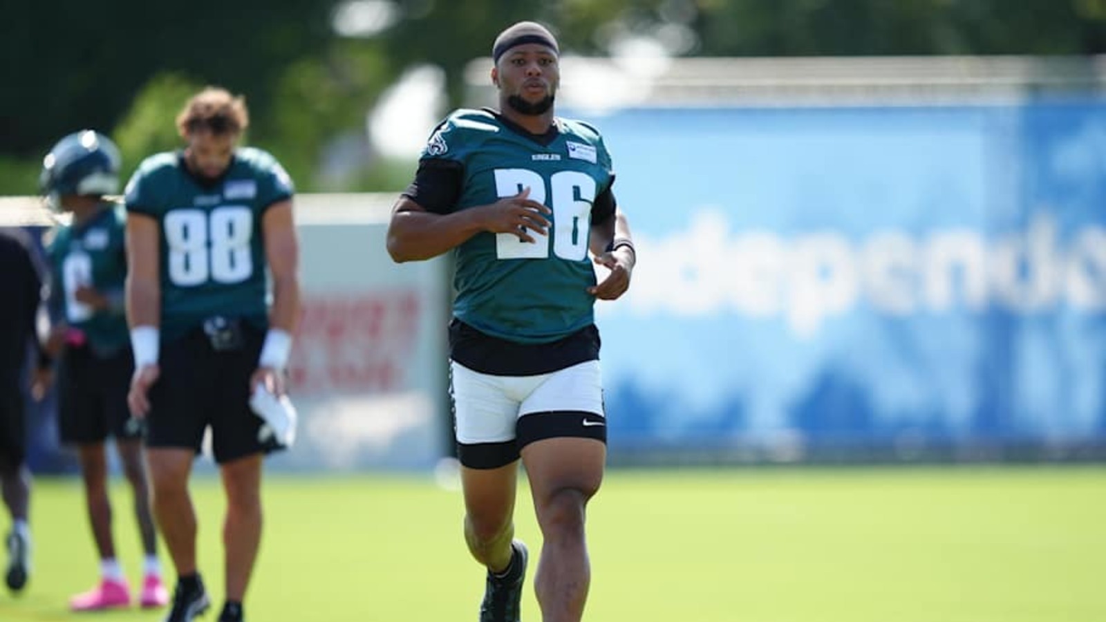 Chasing History Isn't Over Yet For Eagles Star | Yardbarker