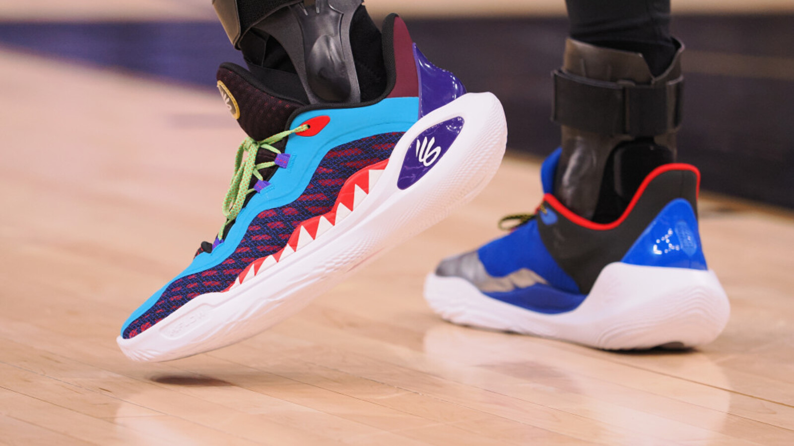 What the Dell? Stephen Curry Debuts Wild New Sneakers | Yardbarker