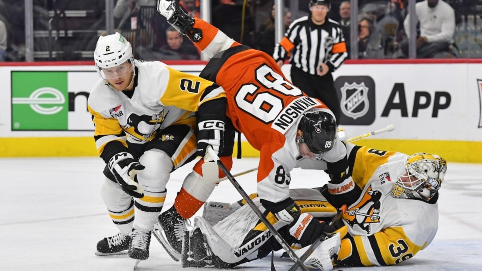 Penguins Outlast Flyers in Physical Matchup | Yardbarker