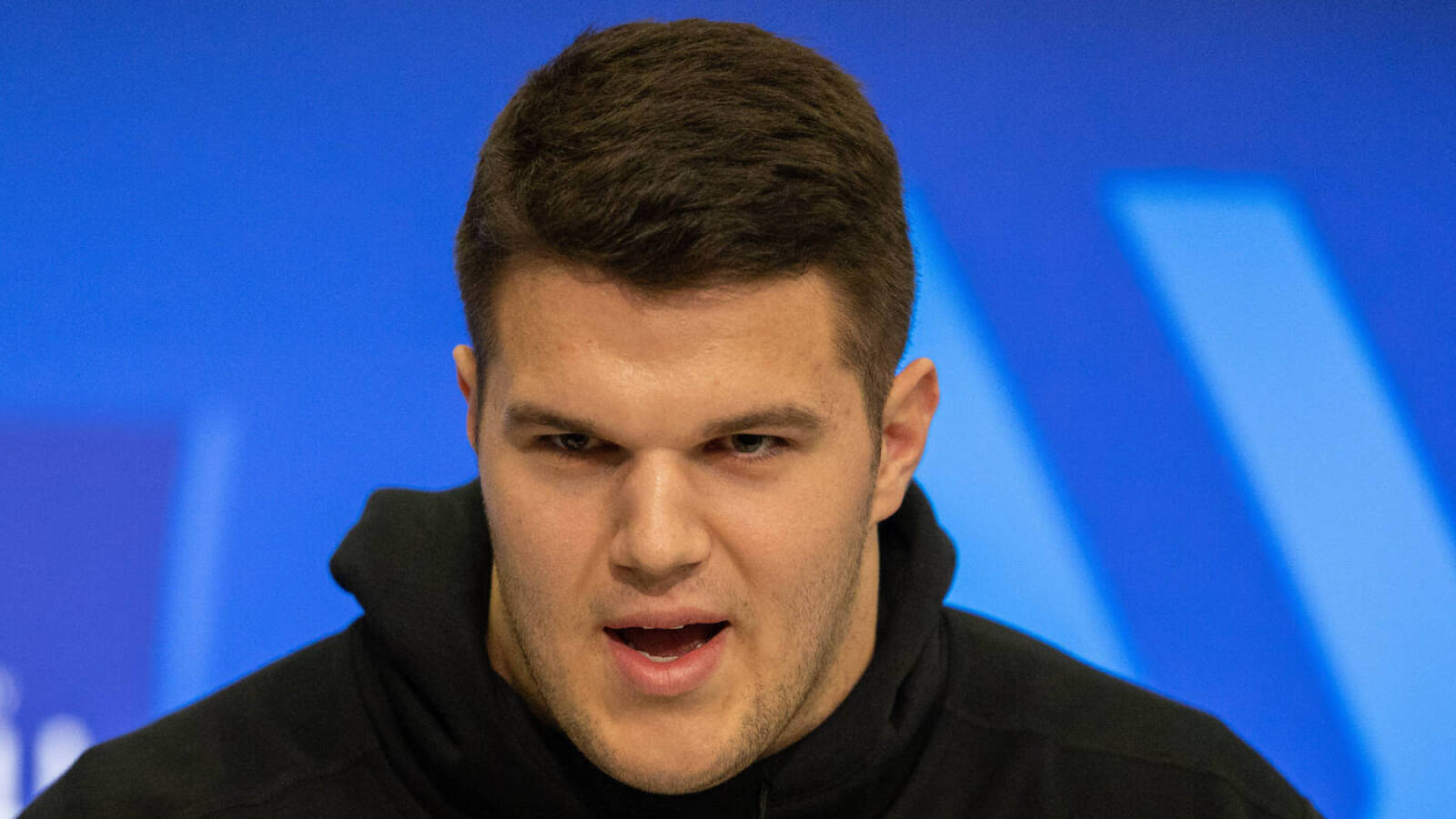 Bucs Draft OL Graham Barton In Round 1 | Yardbarker