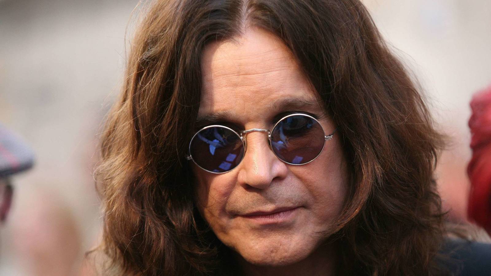 The 27 greatest frontmen (and women) of all time | Yardbarker