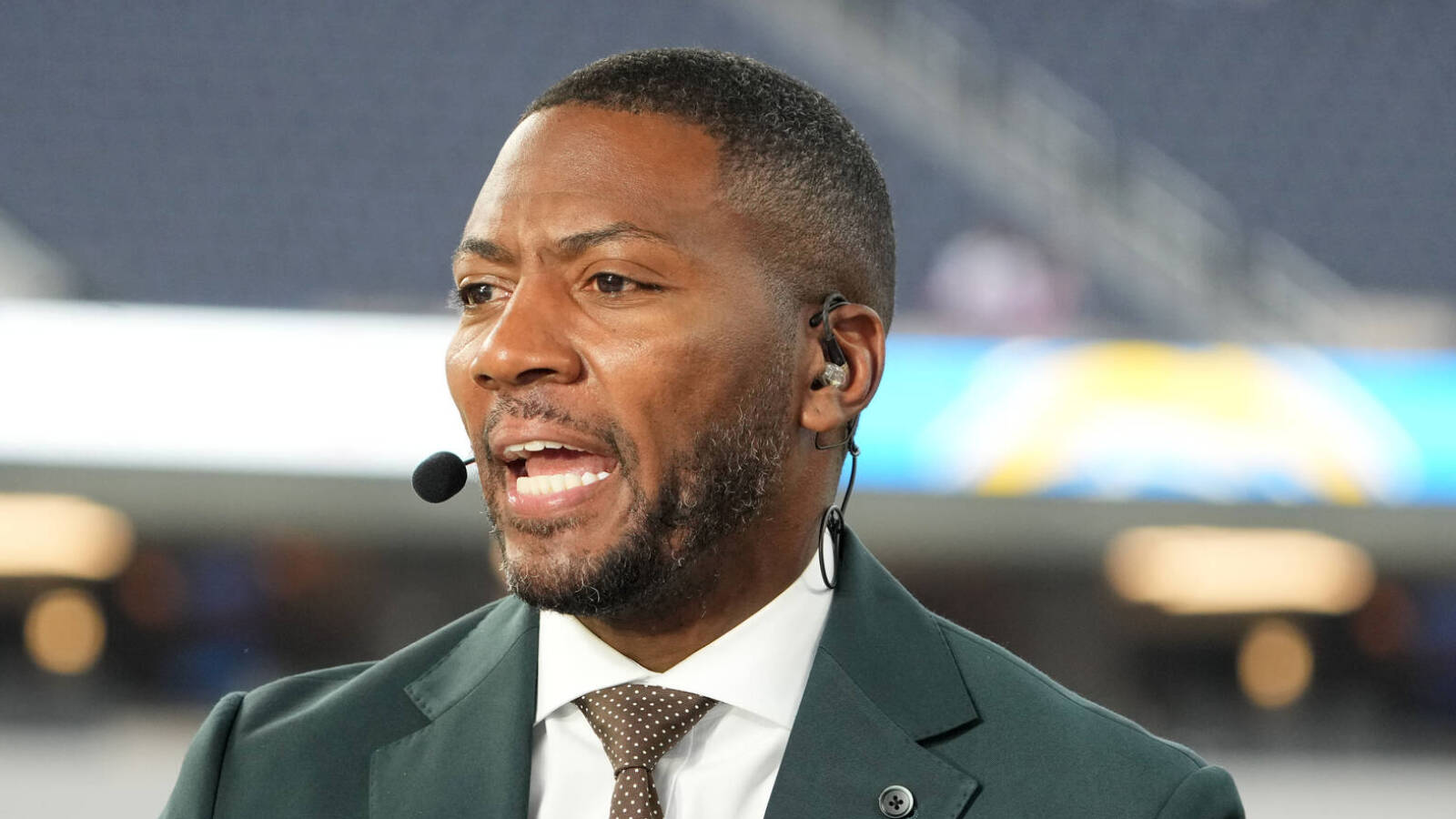 ESPN strikes new deal with popular NFL analyst | Yardbarker