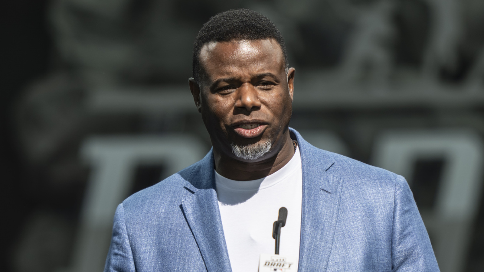 Ken Griffey Jr. is the only true comparison to Willie Mays | Yardbarker