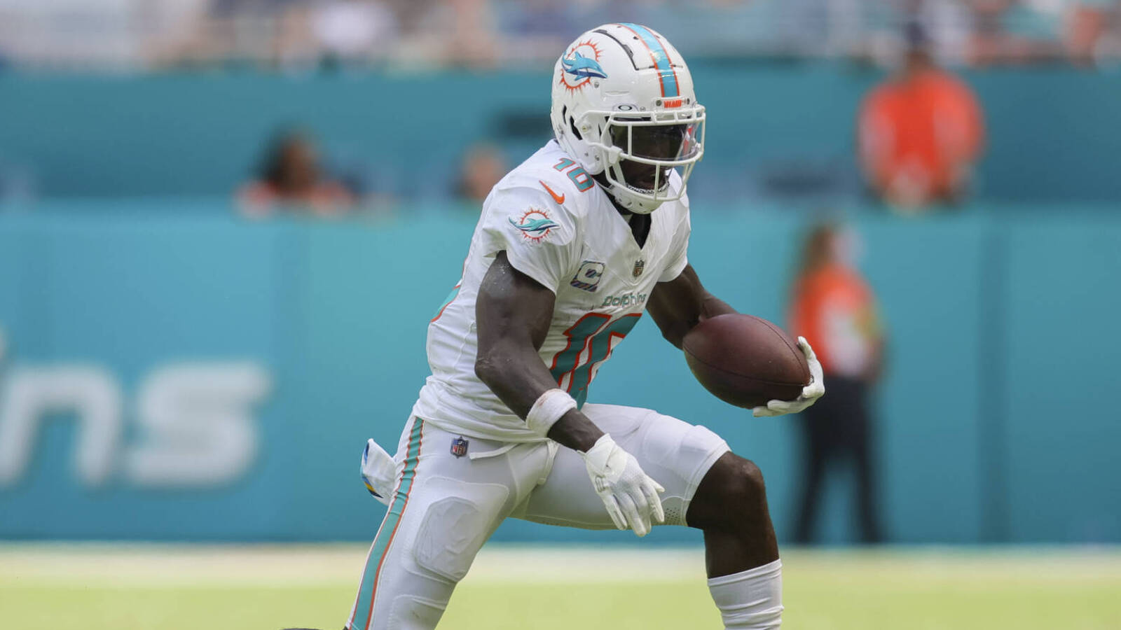 Dolphins WR Tyreek Hill hit with another fine from NFL | Yardbarker