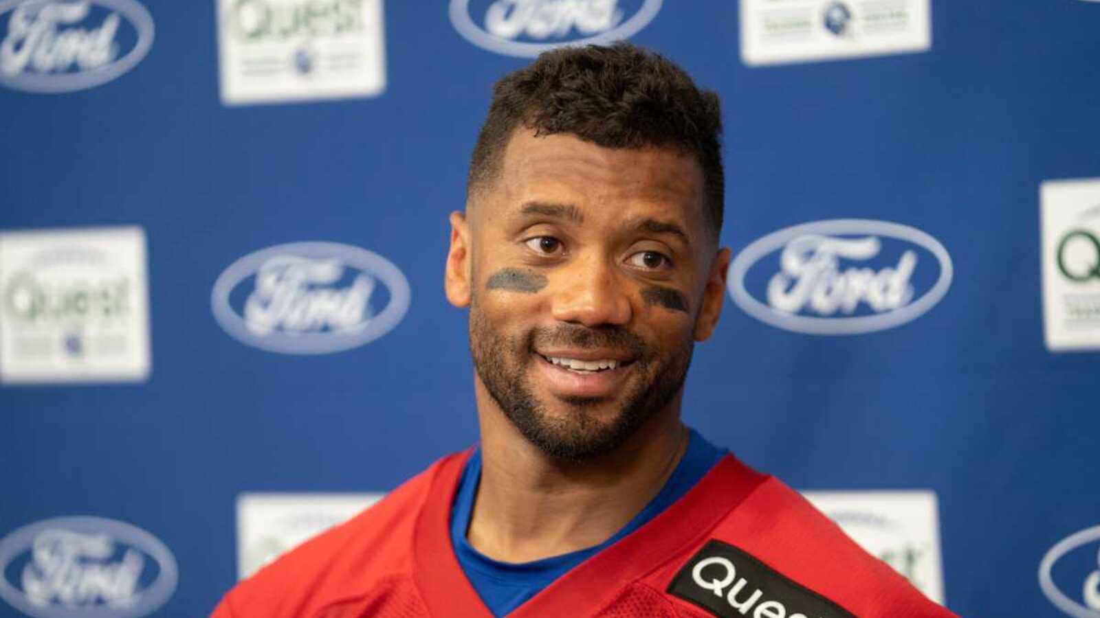 Russell Wilson Makes Final Decision on Retirement After Being Benched by New York Giants ...