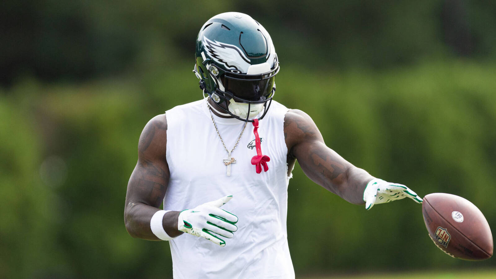 Eagles Pro Bowl WR returns punt at practice | Yardbarker