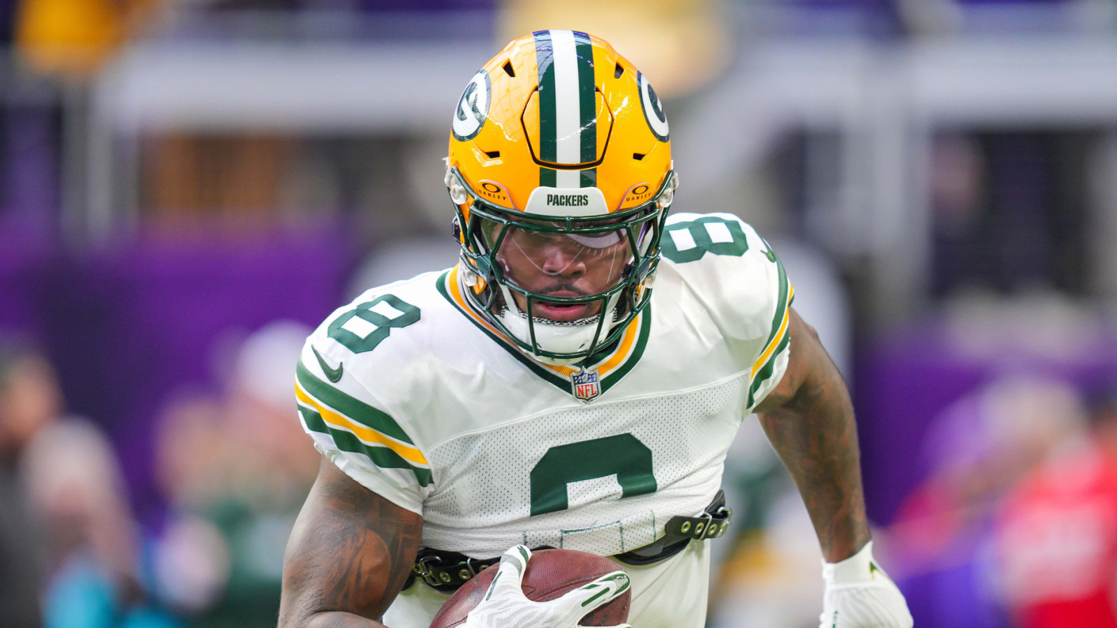 Watch: Packers RB Josh Jacobs has early miscue vs. Vikings | Yardbarker