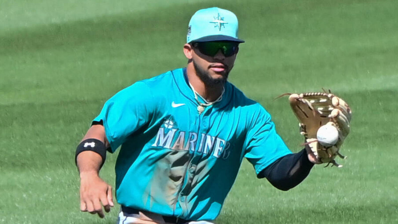 Seattle Mariners make roster move in search of offensive pop | Yardbarker