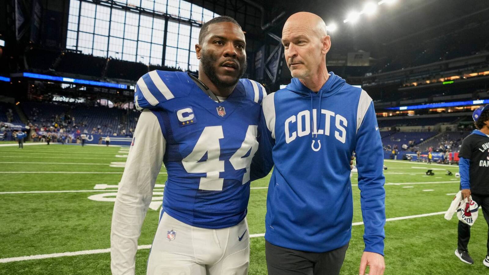 Colts LB chirps back at Eagles All-Pro for blindside ‘cheap shot ...