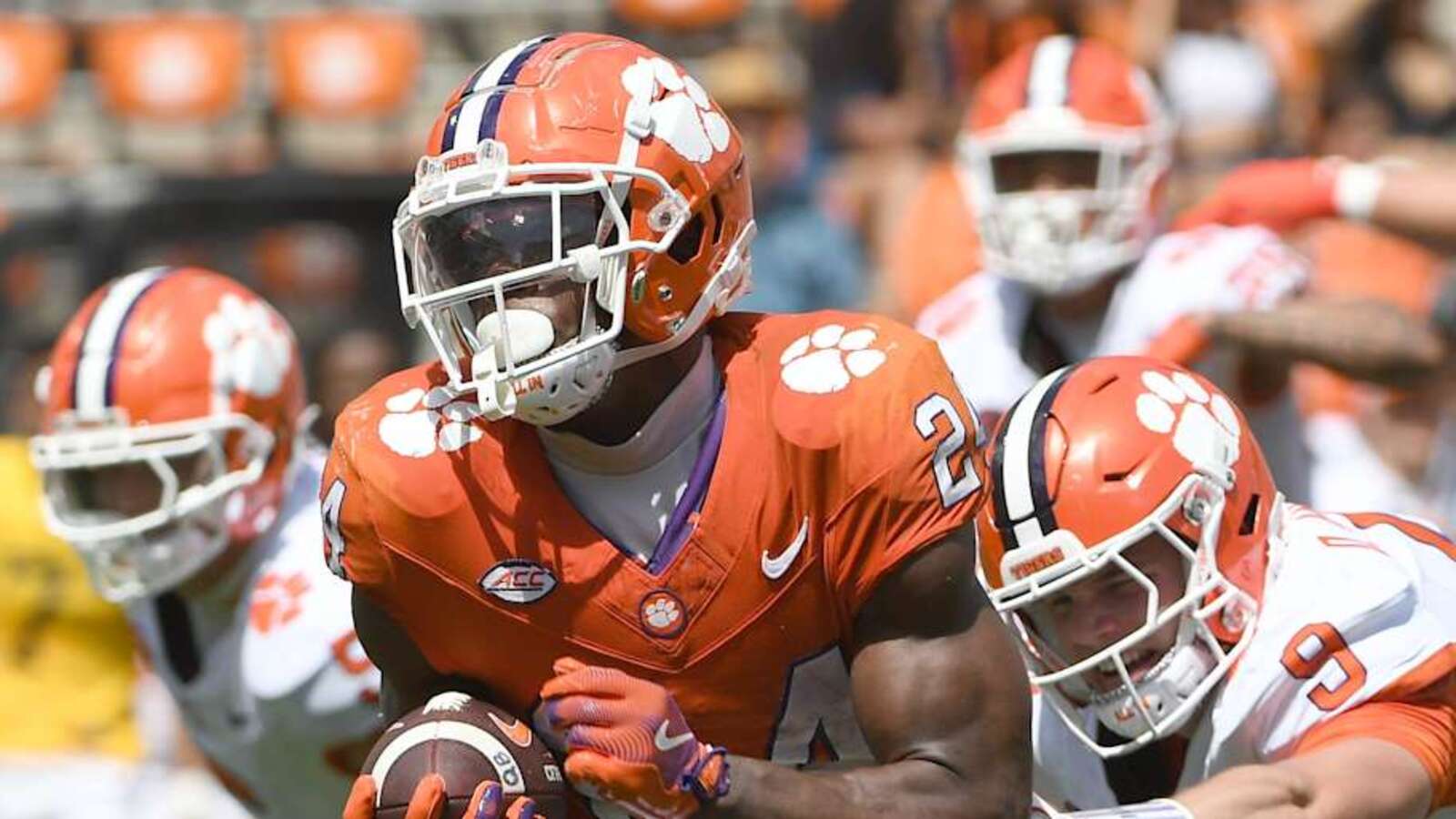 Clemson RB Room Excited to Get Chance 'To Prove Ourselves' Early in ...