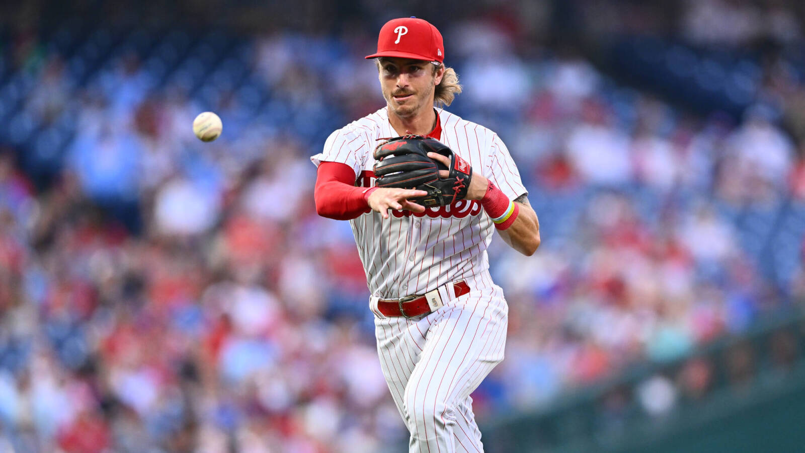 Phillies infielder makes MLB history despite going hit-less | Yardbarker