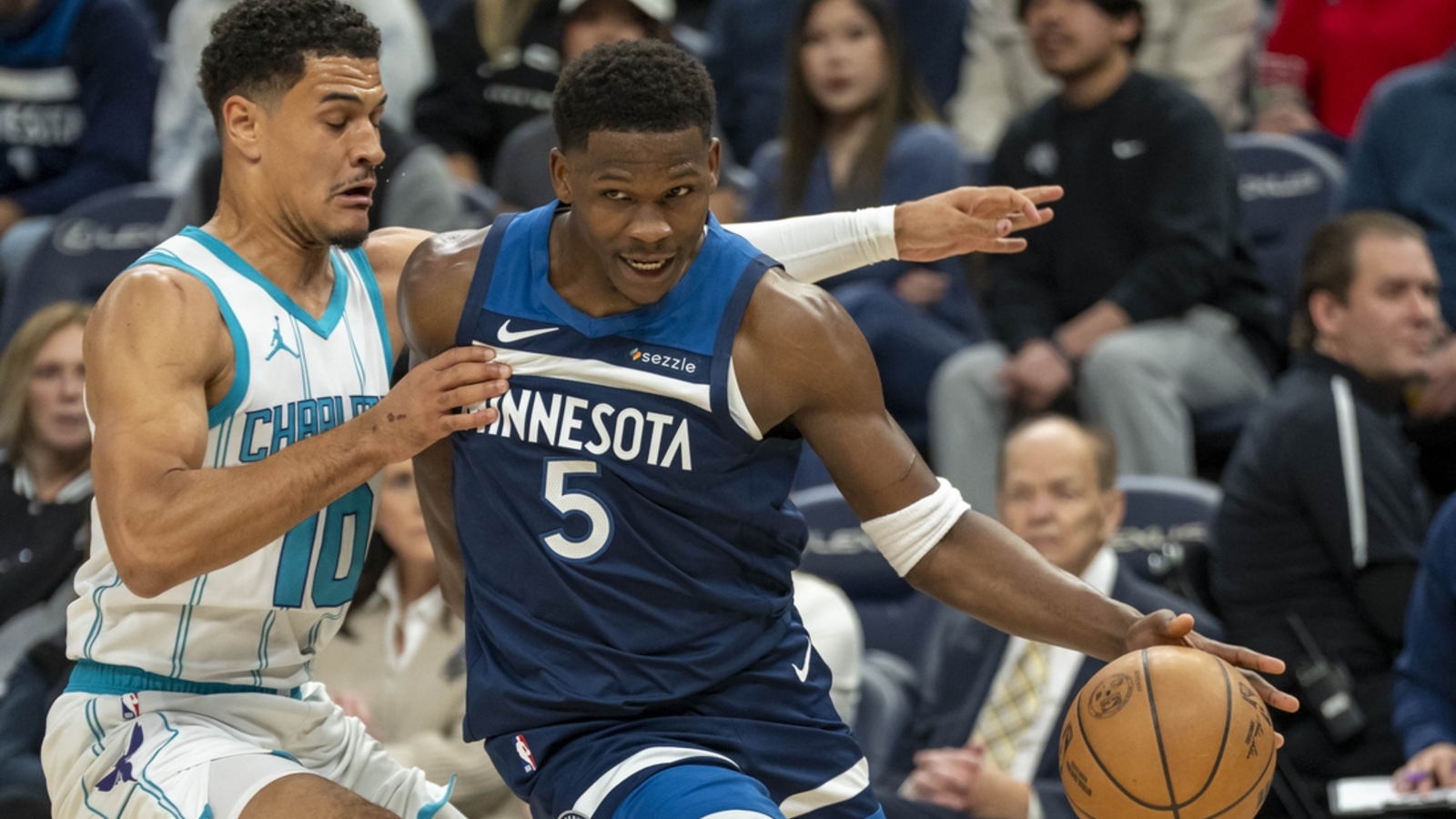 Strong bench play leads Timberwolves to victory over Hornets | Yardbarker
