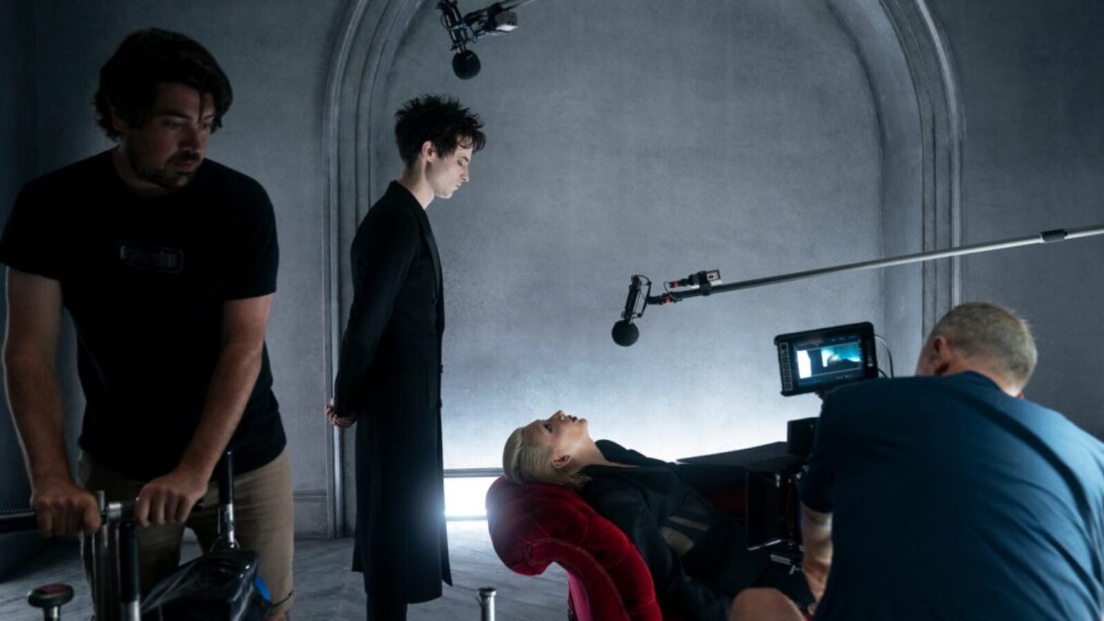 ‘The Sandman’ Resumes Production: Neil Gaiman Teases Season 2 Journey ...