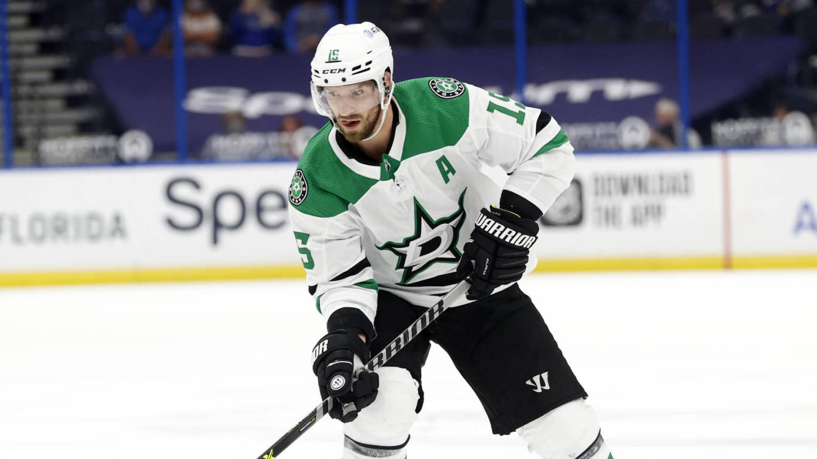 Blake Comeau signs one-year deal to stay with Stars | Yardbarker
