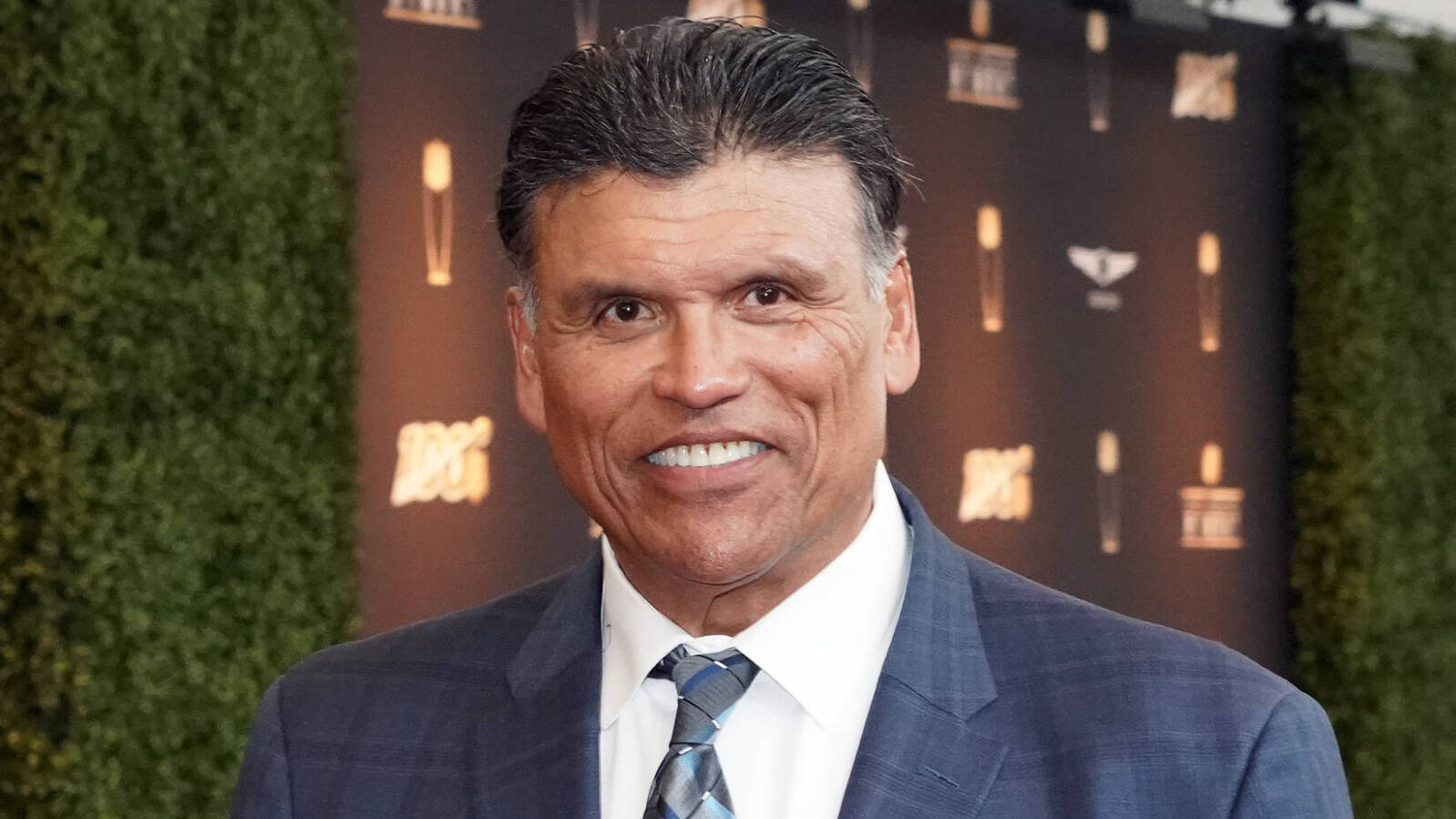 Hall of Fame hires Anthony Munoz as first chief football relationship ...