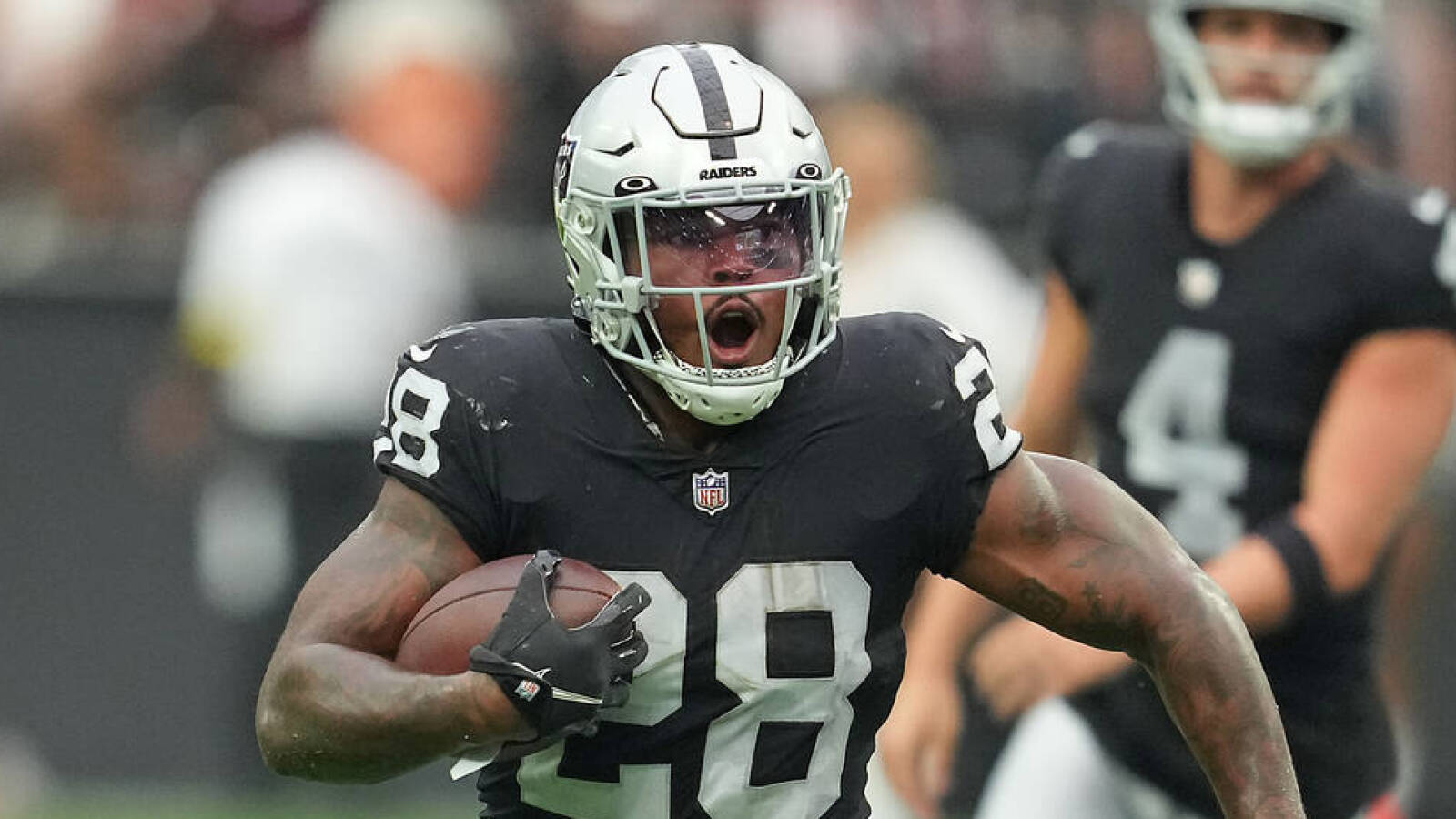 Former agent expects Raiders Pro Bowler to skip training camp | Yardbarker