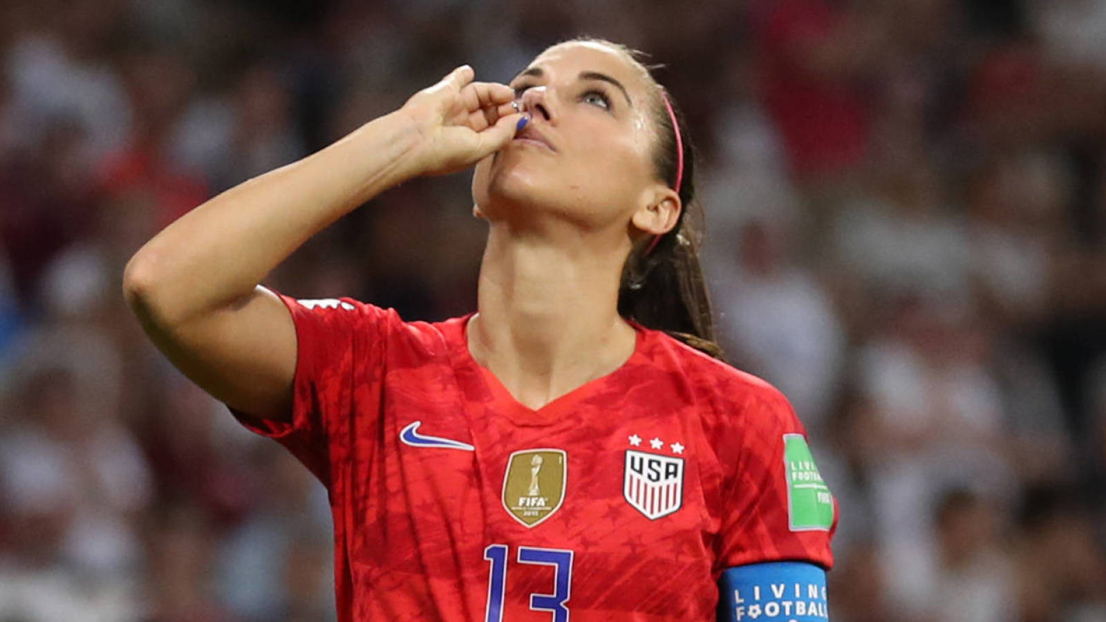 Alex Morgan rips critics of tea-sipping celebration | Yardbarker