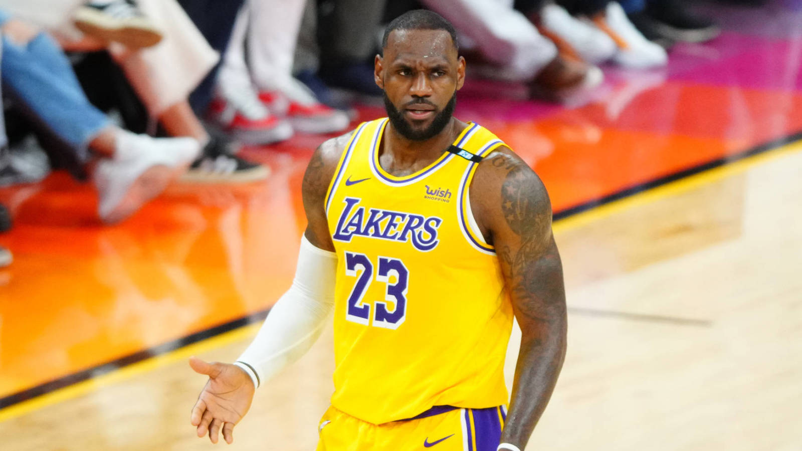 LeBron: Jones, Carroll offered me contract during '11 lockout | Yardbarker