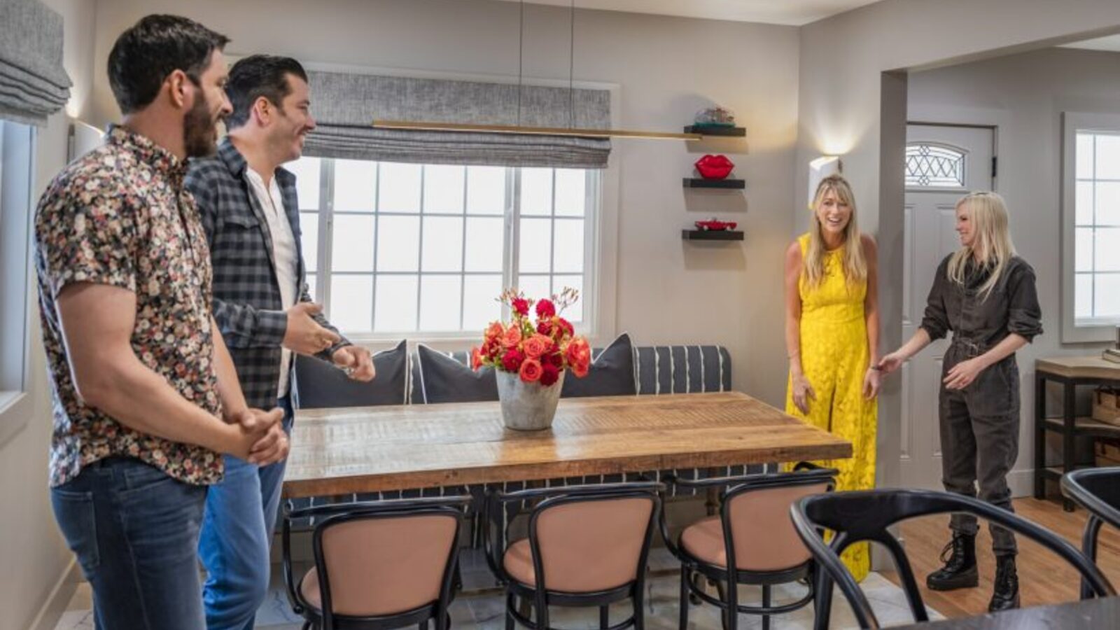 ‘Celebrity IOU’: Drew & Jonathan Scott Dish on Stars Getting Hands ...